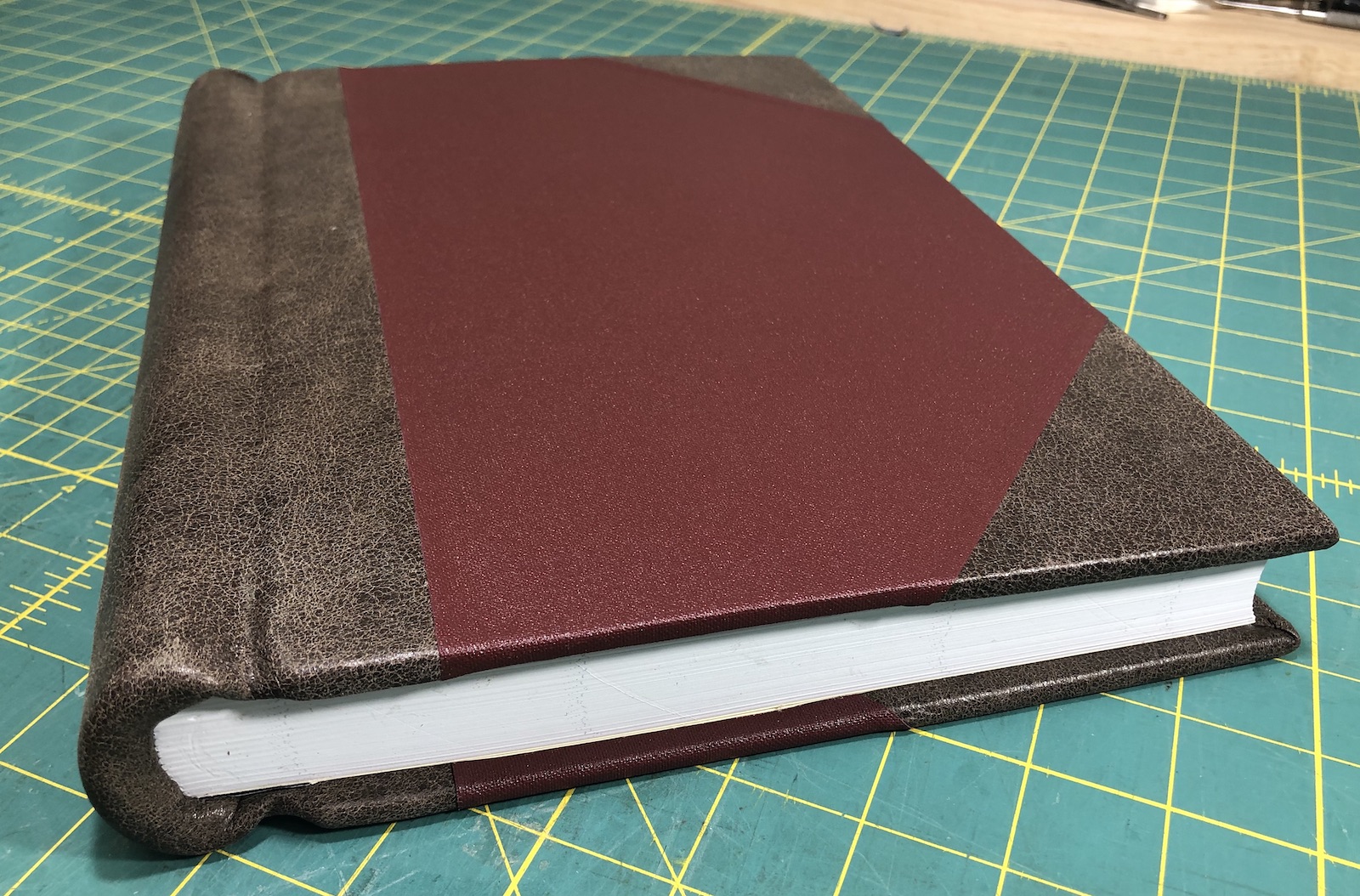 Cloth Springback Notebook – DAS Bookbinding